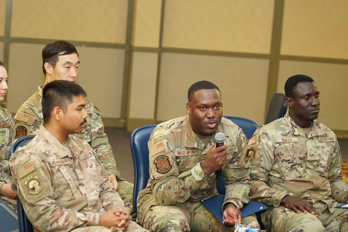 319th Reconnaissance Wing naturalization ceremony > Grand Forks Air ...