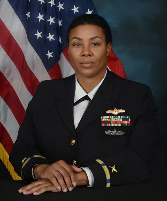Official Portrait of CWO3 Lureatha Harvey