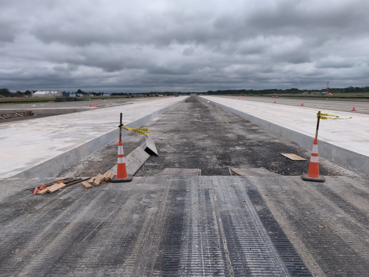 Runway Resurfacing Project Underway at Grissom > Grissom Air Reserve ...