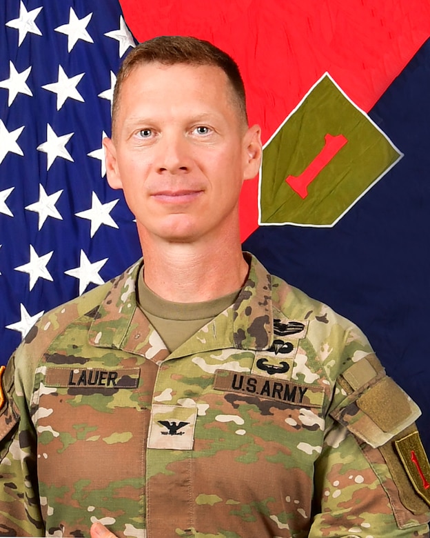COL Ian J. Lauer > 1st Infantry Division > Leadership Display