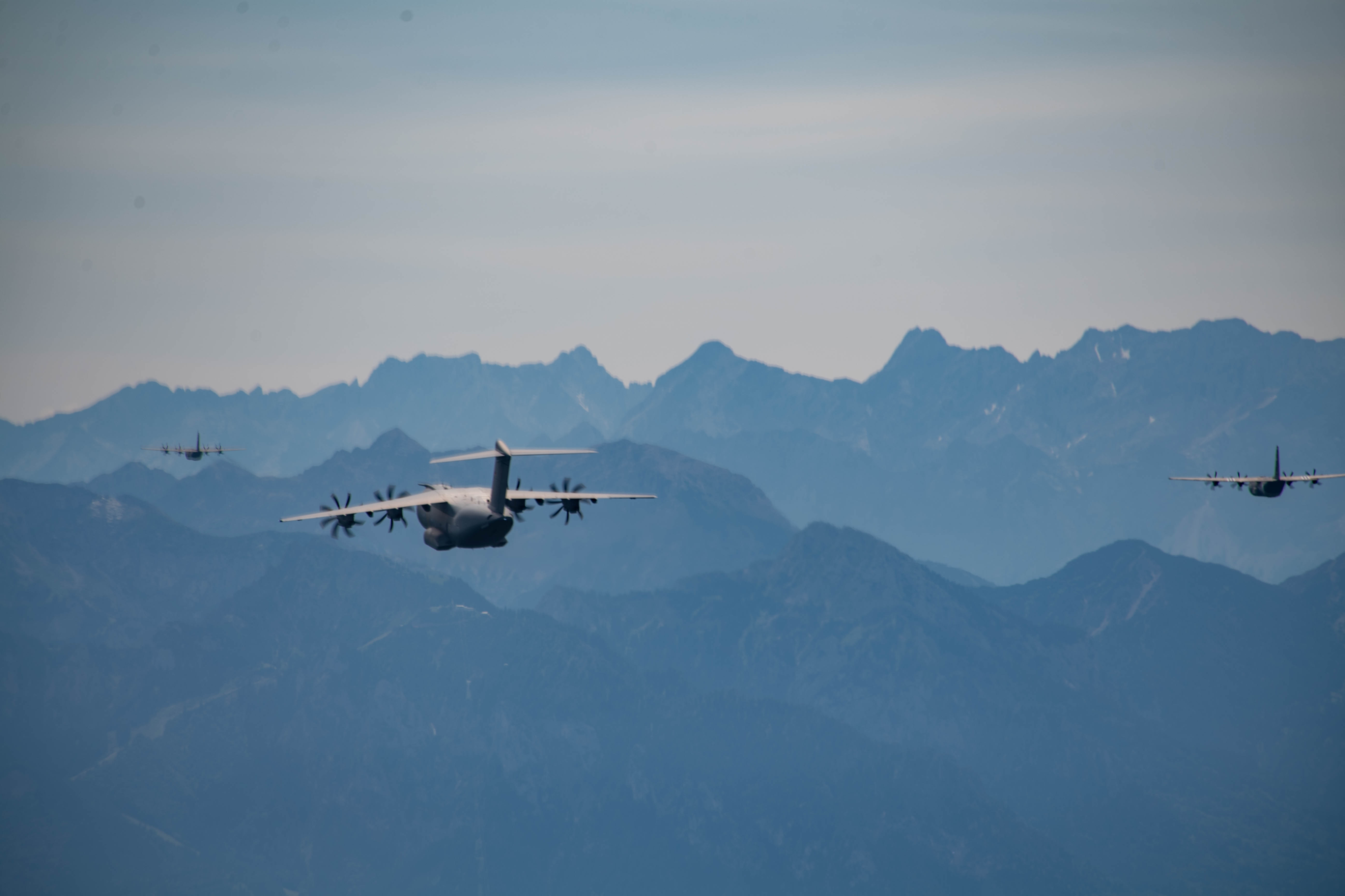 NATO Interfly and joint airborne training take place at RAB > Ramstein ...