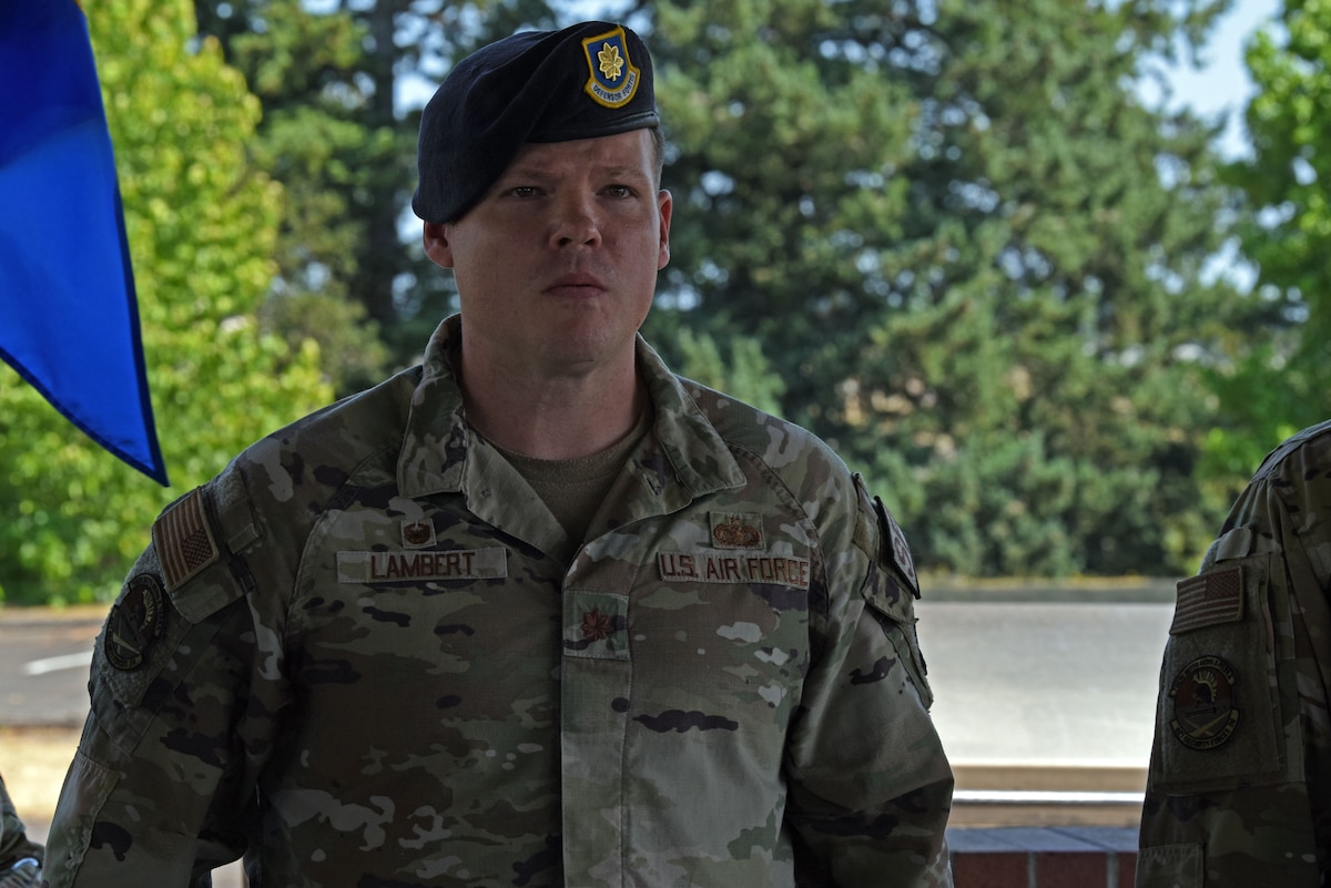 627th SFS Defenders welcome new commander > Team McChord > Article Display