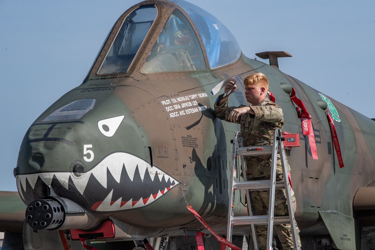 23rd FG changes hands > Moody Air Force Base > Article Display