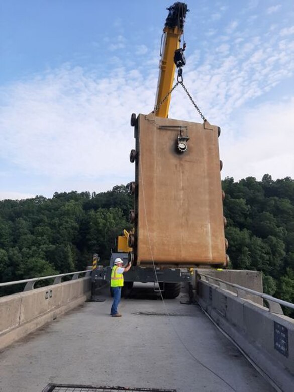 Annual Maintenance Bulkhead Exercise > Great Lakes and Ohio River ...