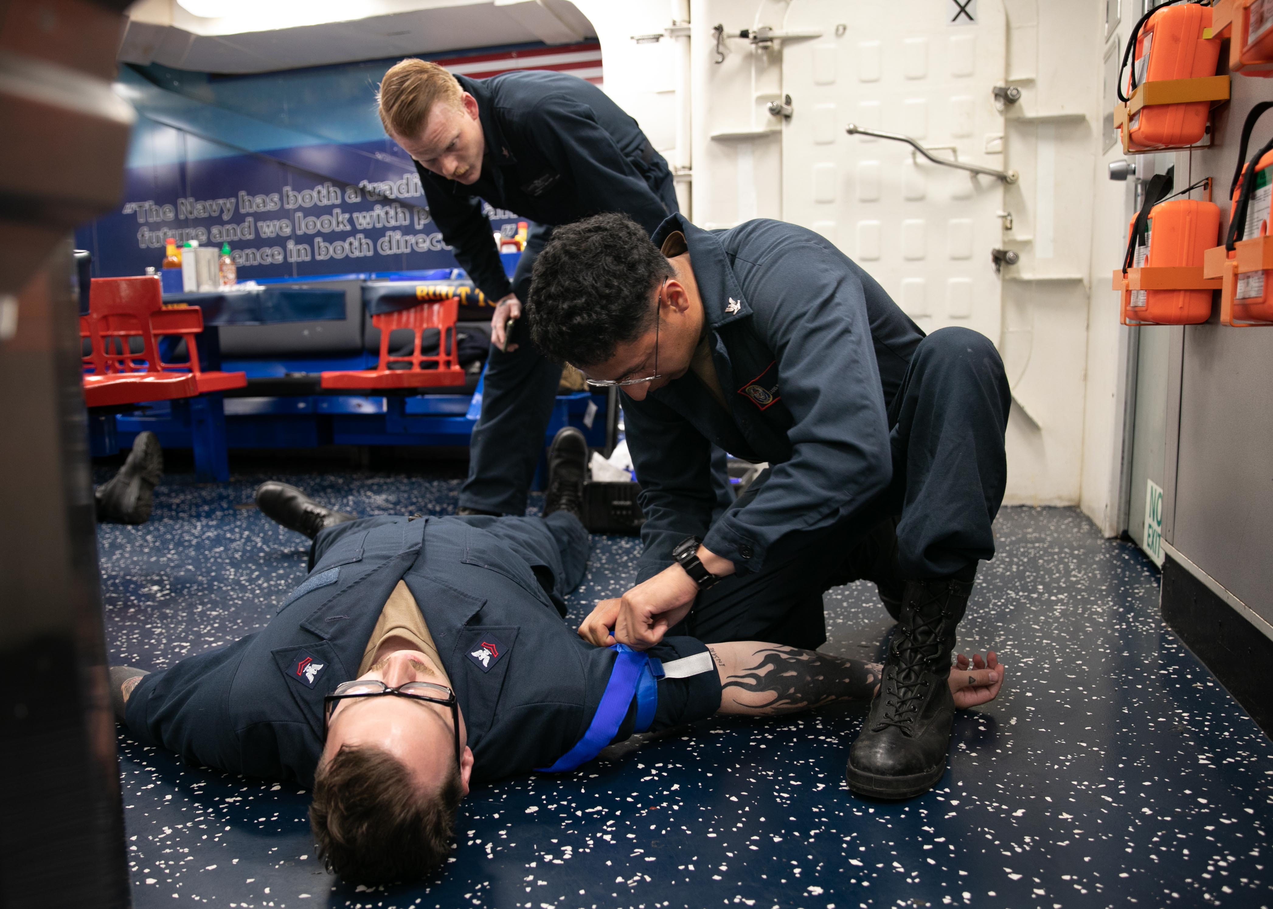 Pharmacy tech fills medical capability aboard USS Arleigh Burke > Navy ...
