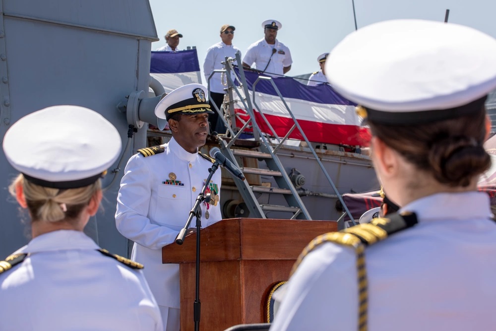 USS Decatur Holds Change of Command > Naval Surface Force, U.S. Pacific ...
