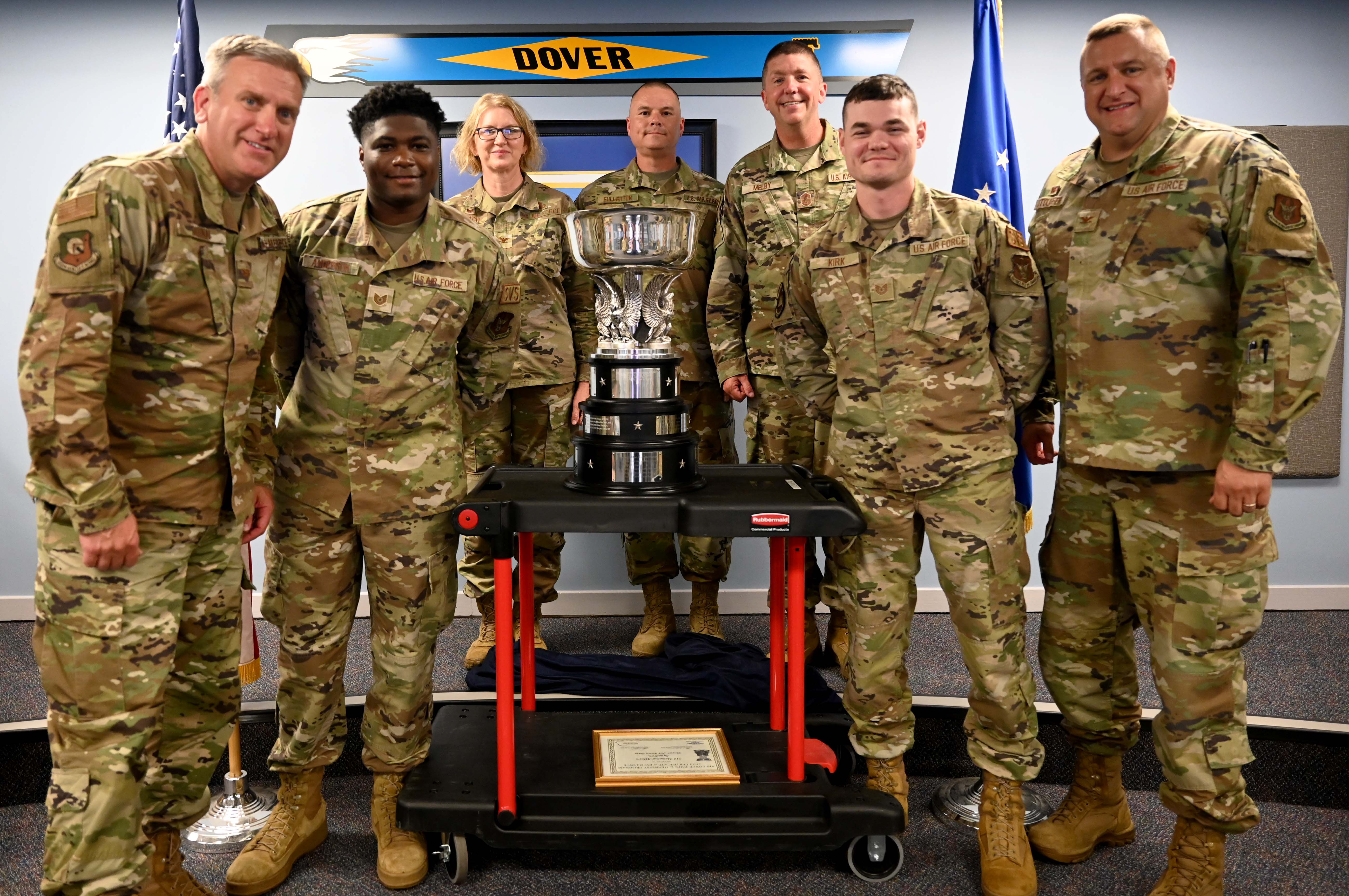 Dover reserve wing earns prestigious food service award > Grissom Air ...