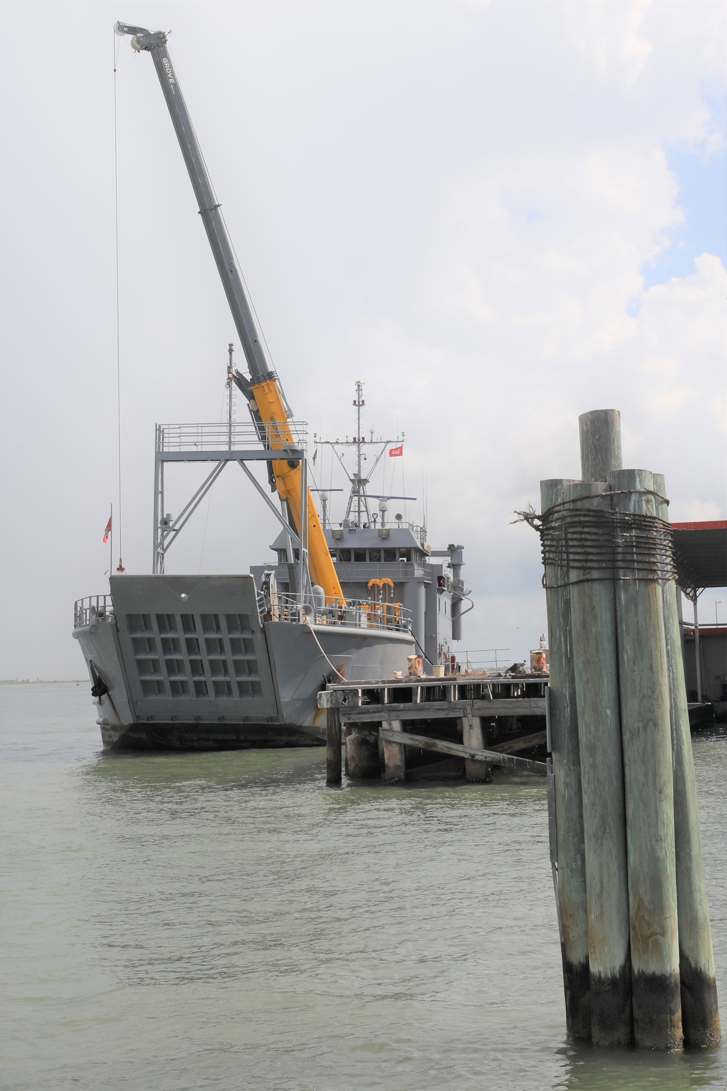 Multipurpose Vessel Brandy Station brings dredge, heavy lift, disaster ...