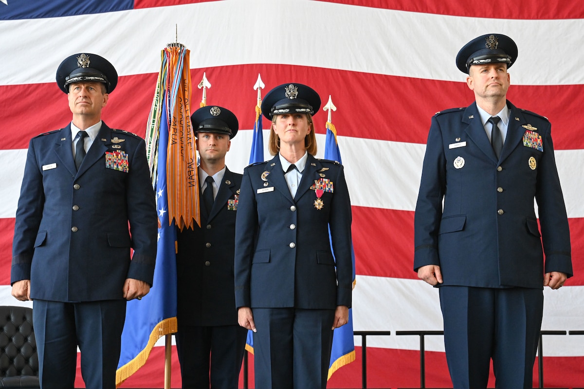 Herk Nation welcomes new installation commander > Little Rock Air Force ...