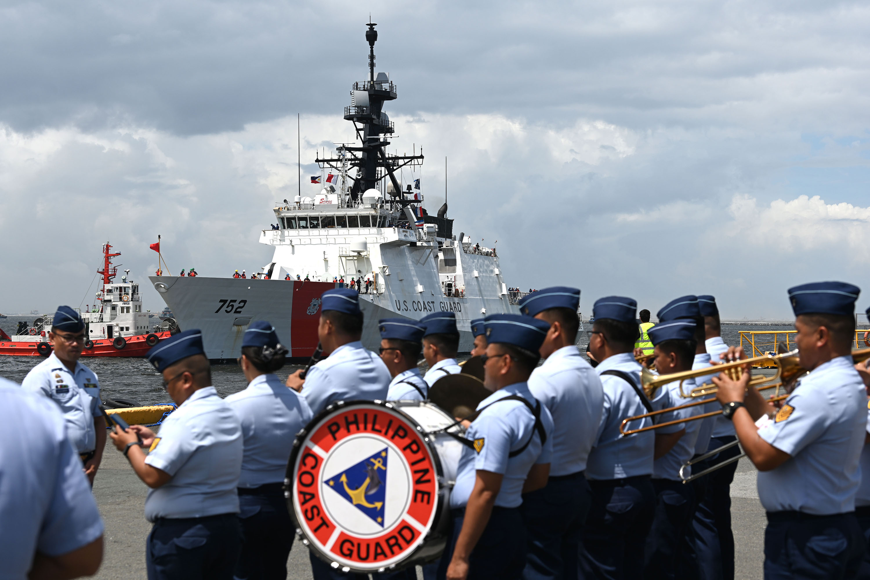 U.S., Philippine, Japan Coast Guards to Conduct Trilateral Engagements ...
