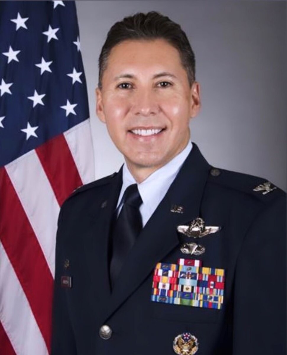 446TH AIRLIFT WING DEPUTY COMMANDER > 446th Airlift Wing > Display