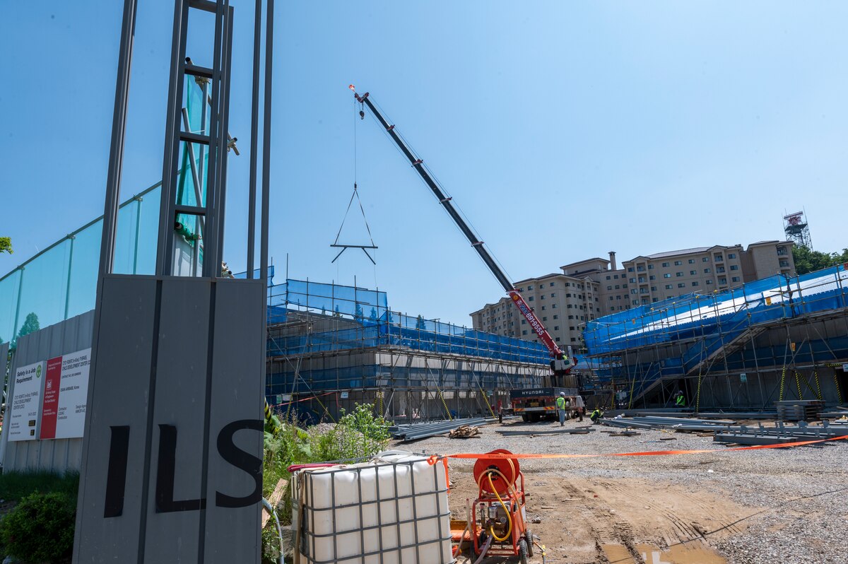 Current, future CES base improvements > Osan Air Base > Article Display