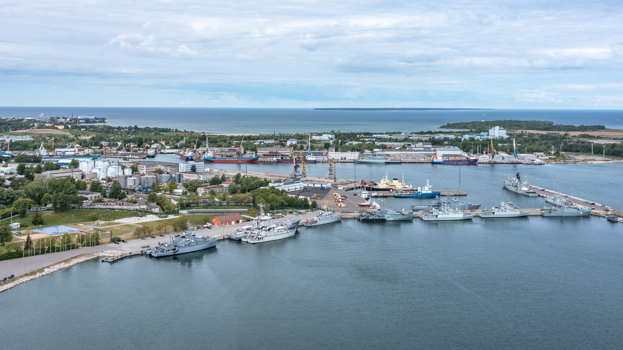 230604-N-NO901-1003