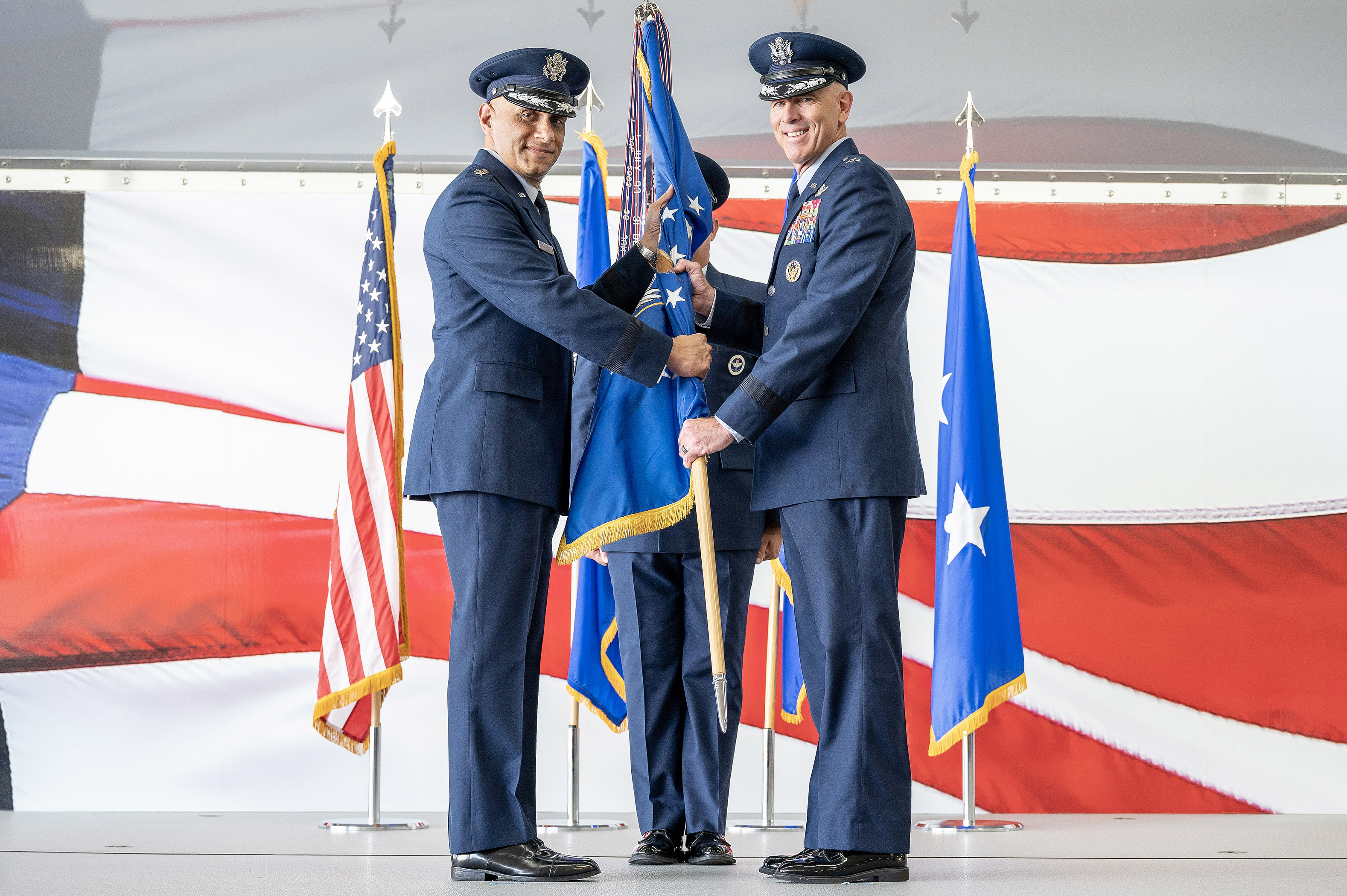 New commander assumes command at 19th Air Force > Air Education and ...