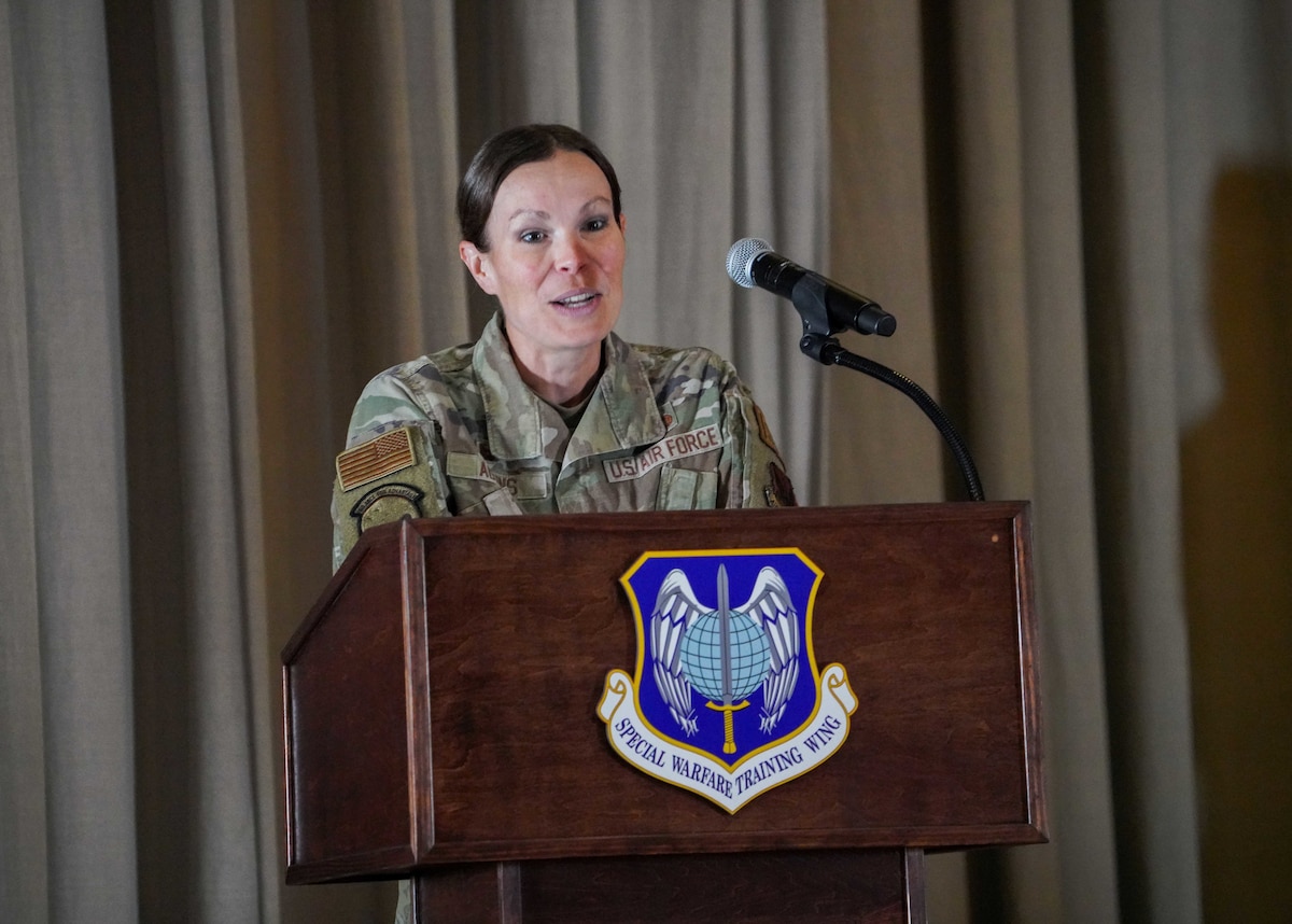 Airmen graduate from benchmark Russian linguist class > Sixteenth Air ...