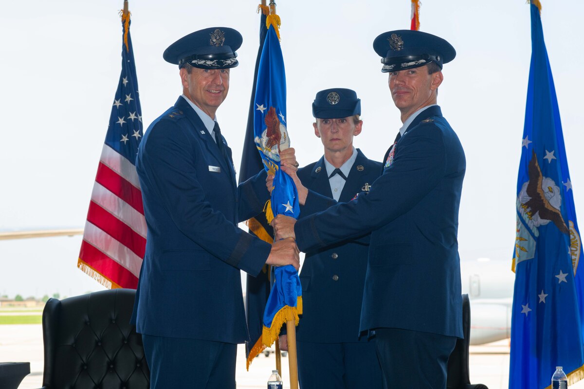 22 ARW Gains New Commander > McConnell Air Force Base > News