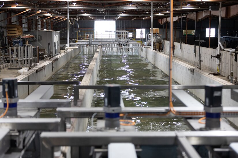 ERDC Wave Flumes > Engineer Research and Development Center > Fact ...