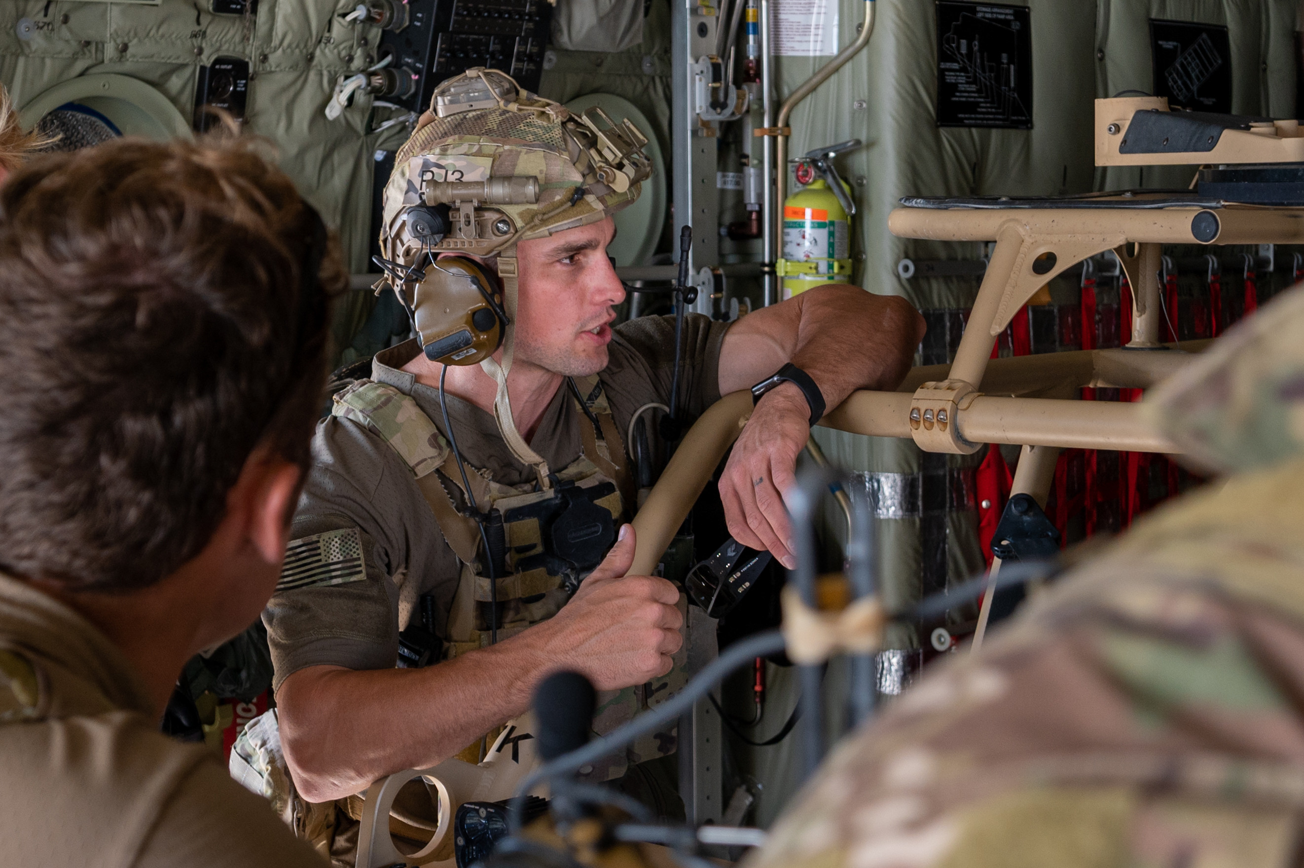 RAPIDS infiltration/exfiltration training > 919th Special Operations ...