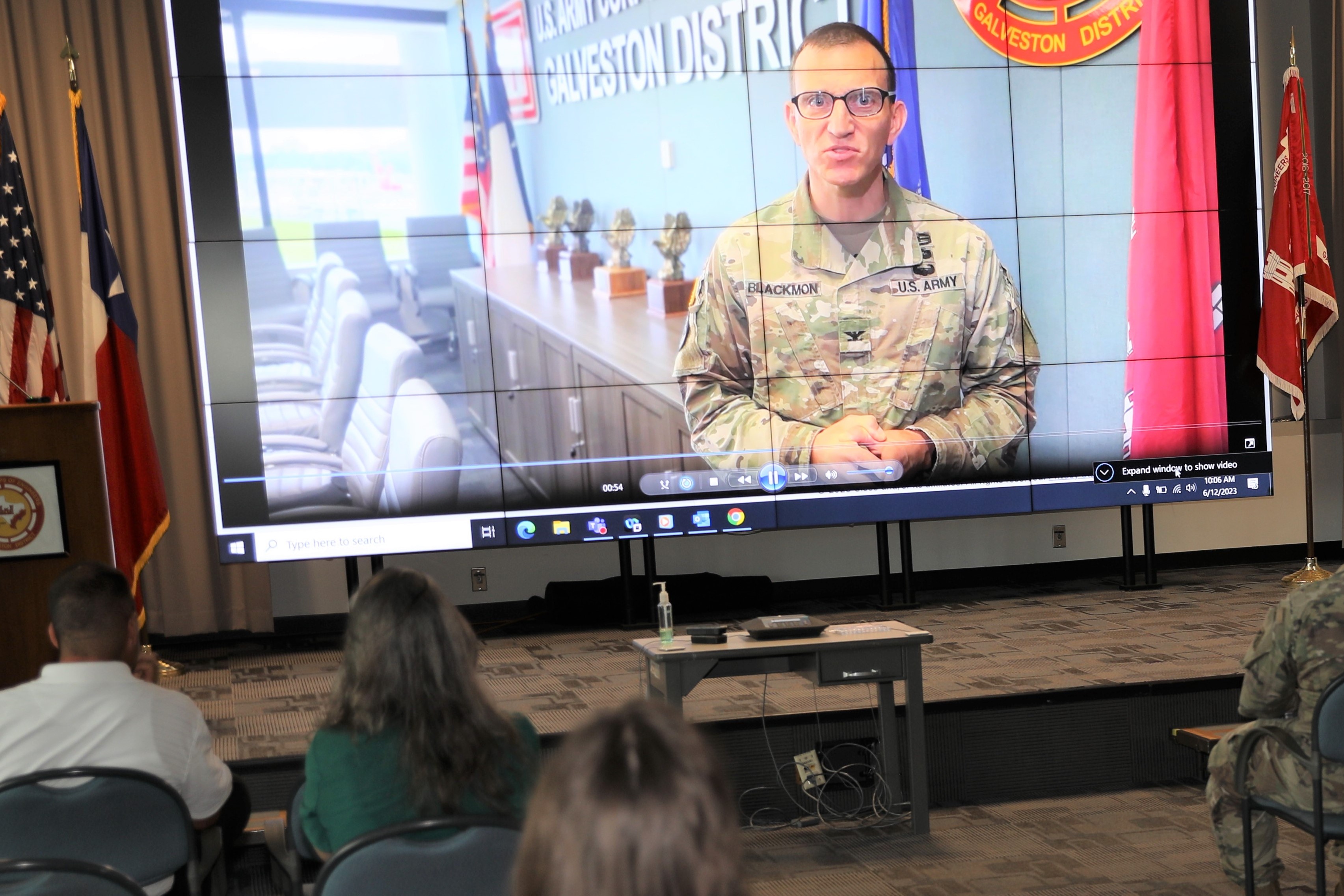 Galveston District hosts Juneteenth observance > Galveston District > News Stories