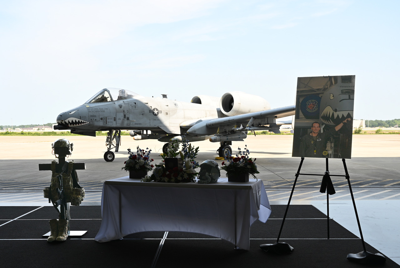 In Memory of Col Zachary “Thrill” Laird > Team Pope > Pope News