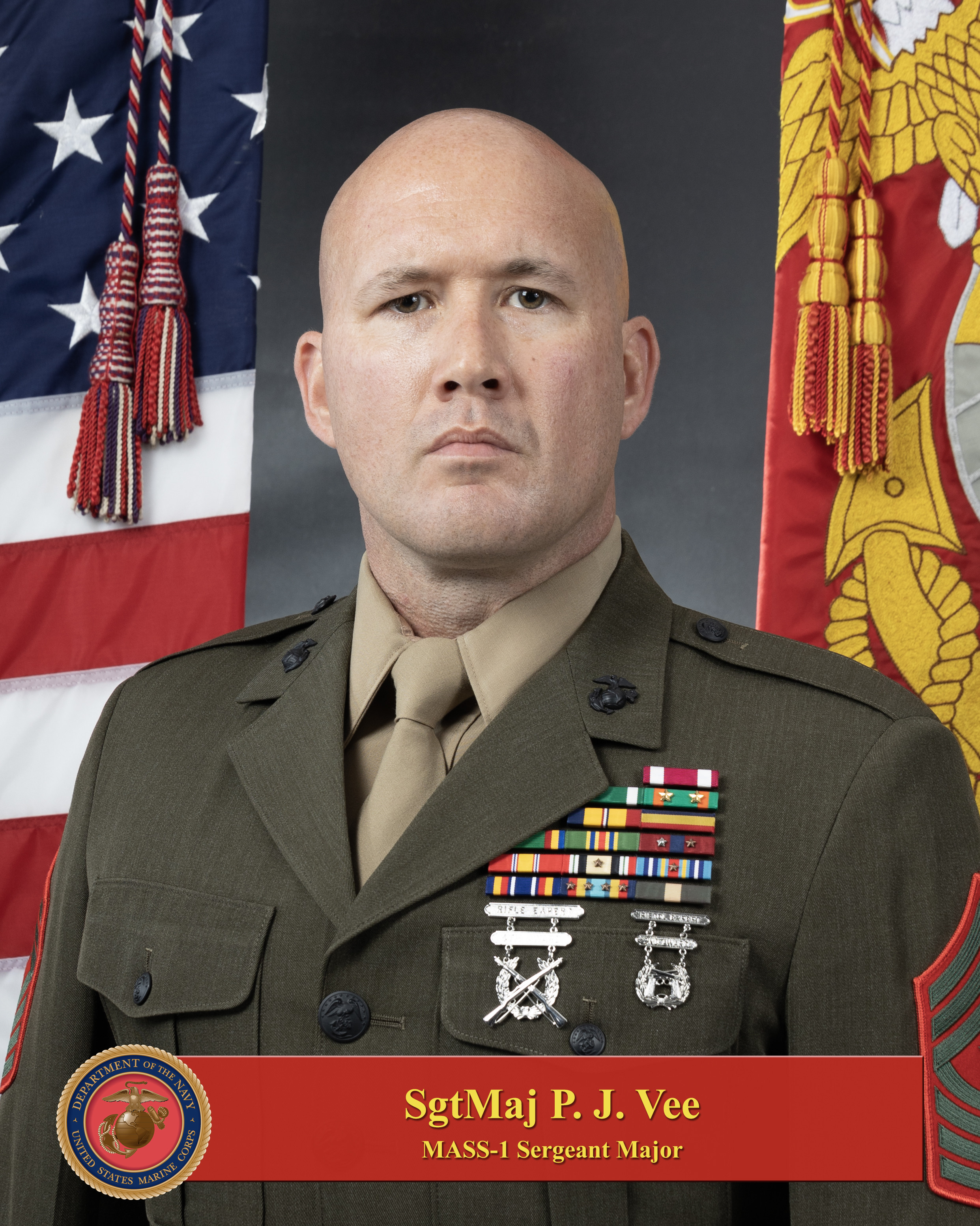 Sergeant Major Paul J. Vee Jr. > 2nd Marine Aircraft Wing > Command ...