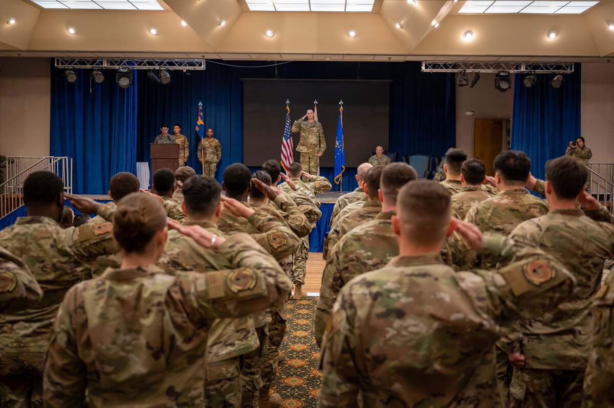 694 ISS Change of Command > Osan Air Base > Article Display