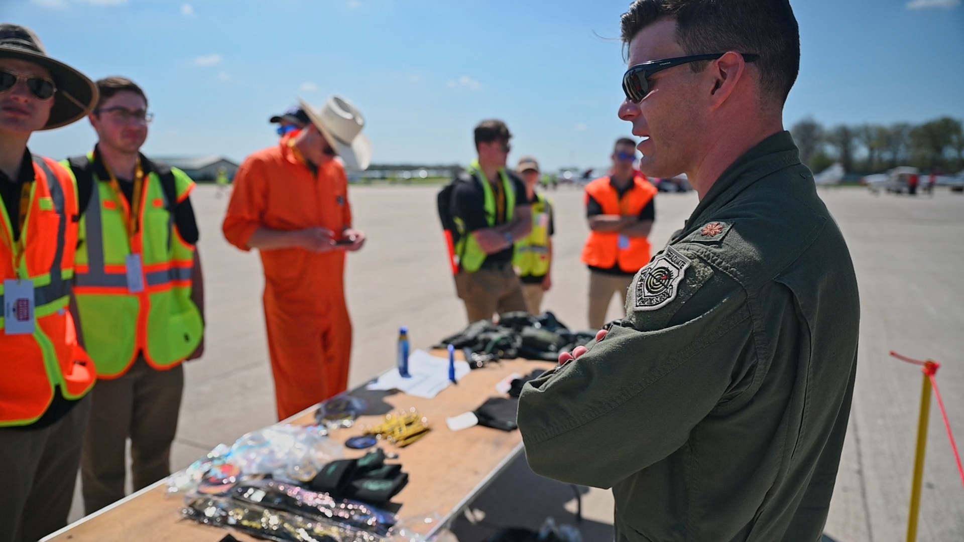 419 FW puts on aerial display for collegiate aviation students > Hill ...