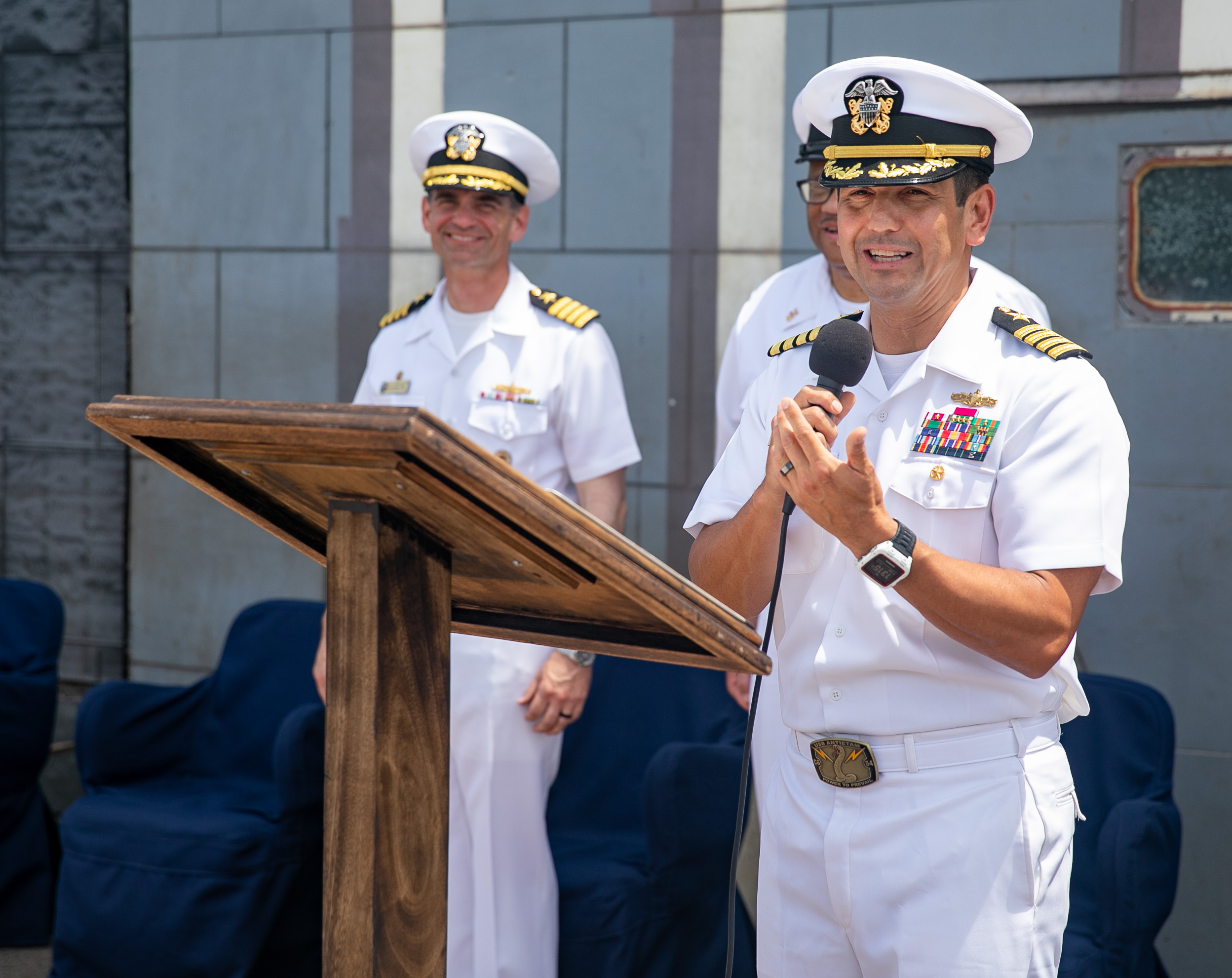 USS Antietam holds Change of Command Ceremony in Vietnam > Commander, U ...