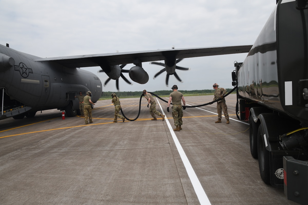 133rd Airlift Wing conducts wet-wing defueling > 133rd Airlift Wing ...