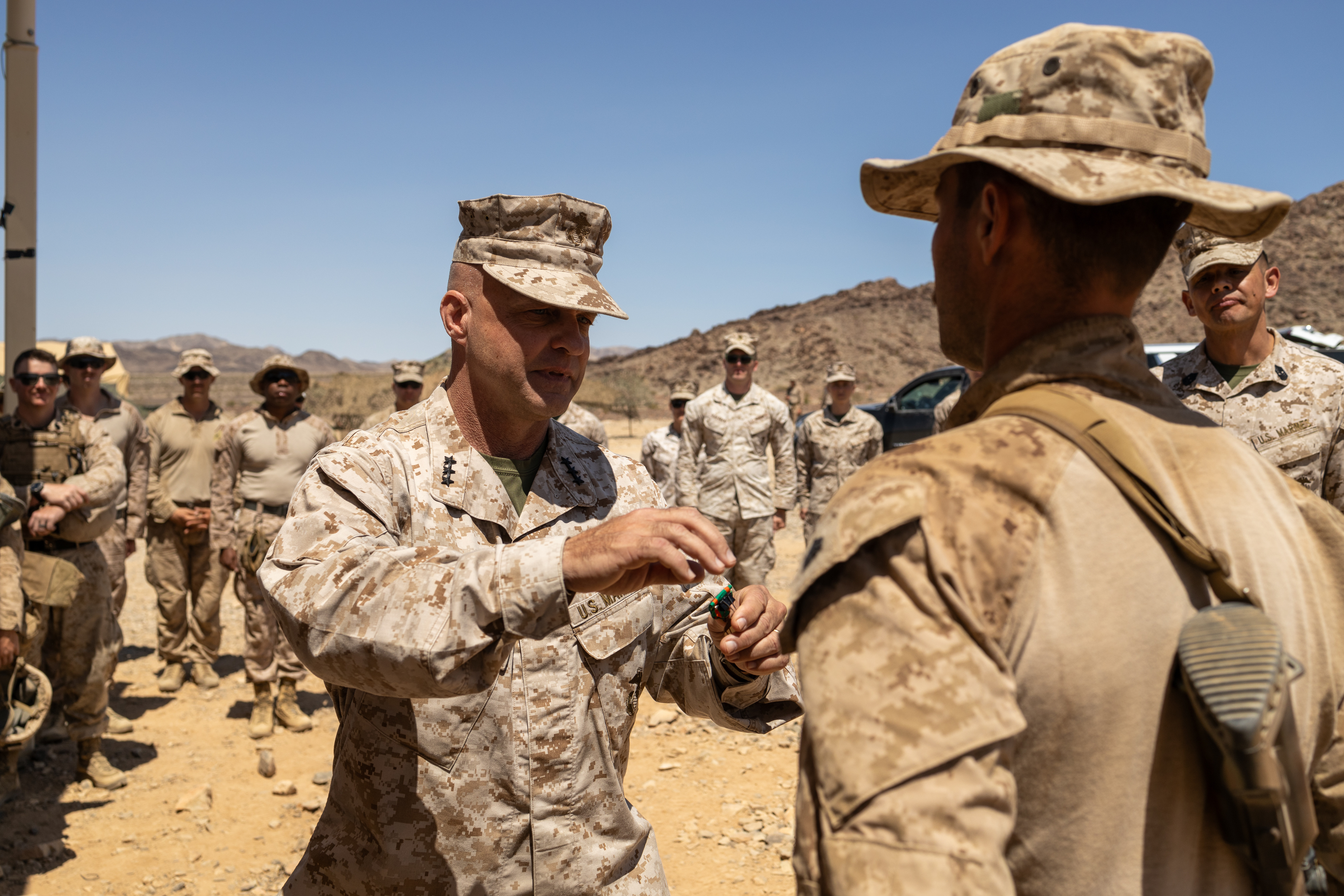 ITX 4-23: Lieutenant General David Bellon and Sergeant Major Carlos ...