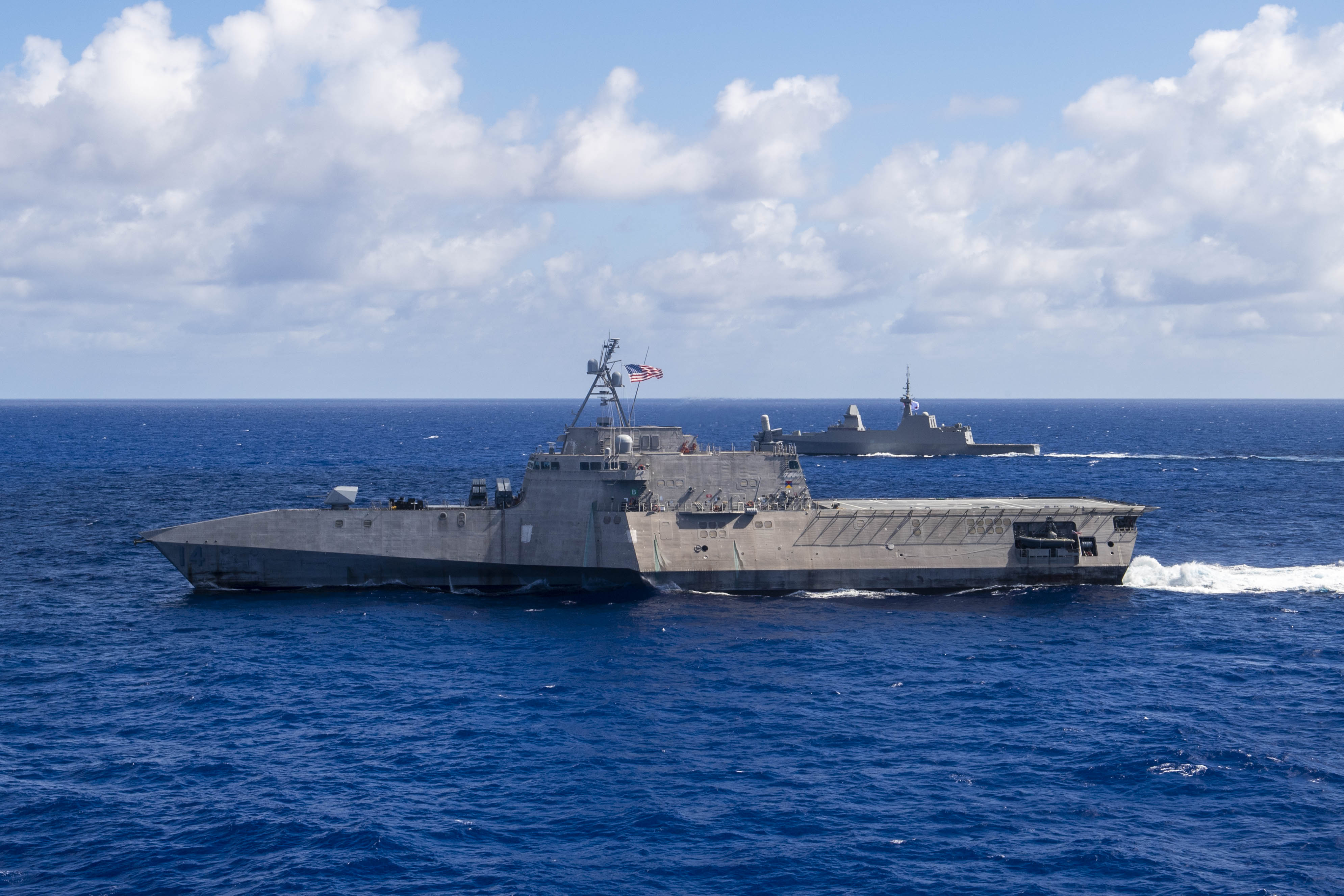 U.S. and Republic of Singapore Navies Conduct Exercise Pacific Griffin ...