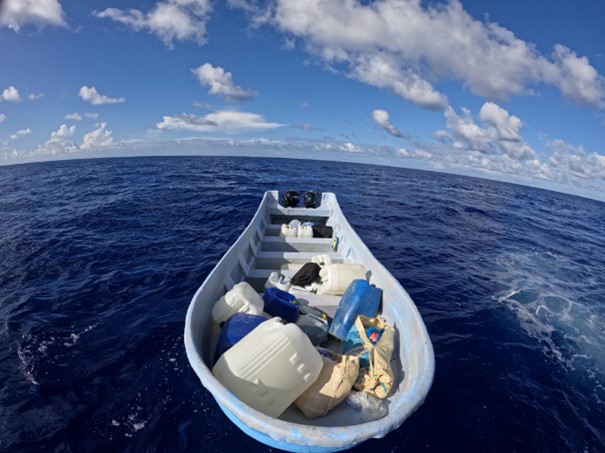 Coast Guard repatriates 44 migrants to the Dominican Republic ...