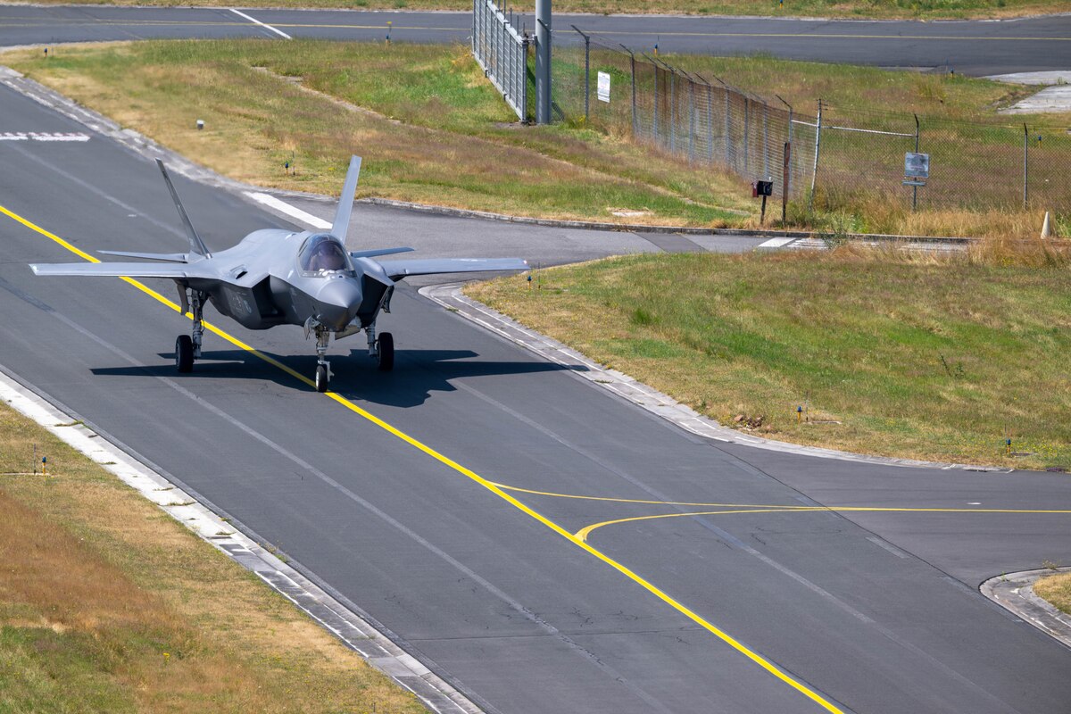 158 FW F-35A Lightning leaving Spangdahlem AB > Spangdahlem Air Base ...