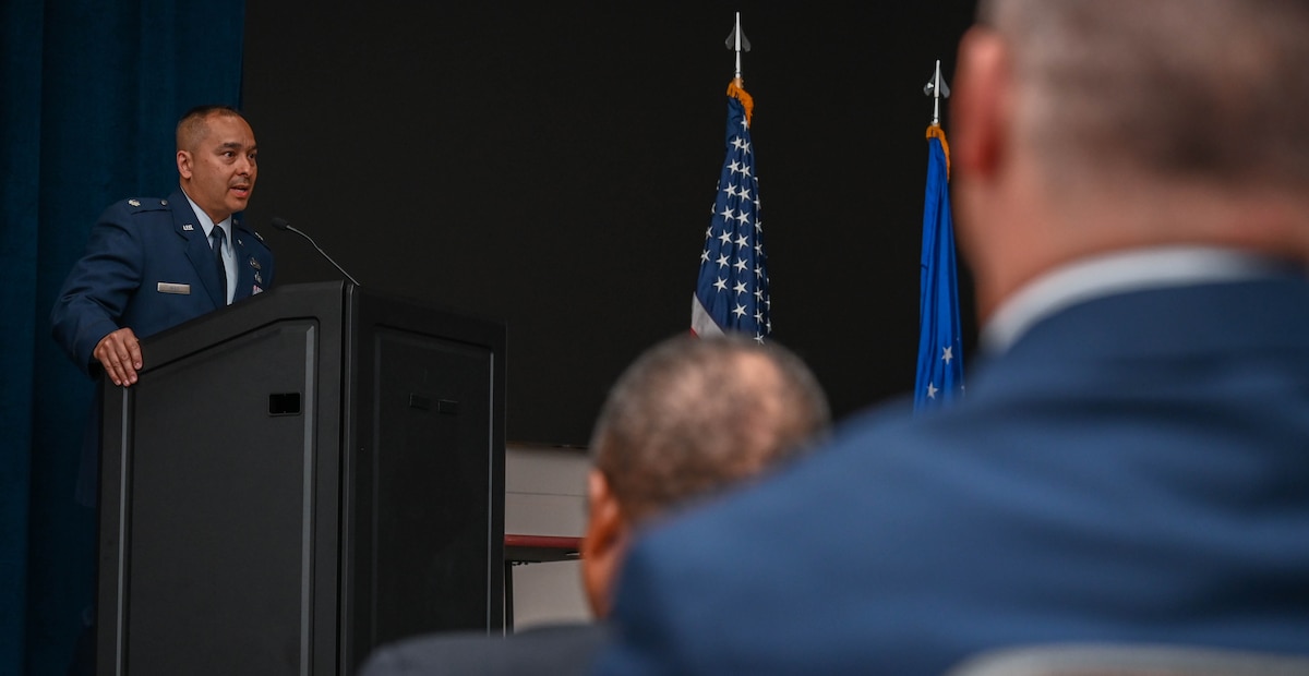 23rd Intelligence Squadron welcomes new commander > 433rd Airlift Wing ...