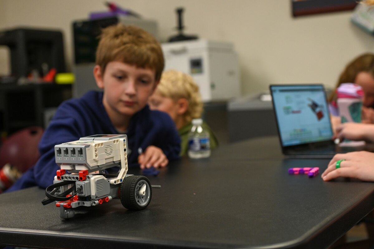 Students soared to new heights at STARBASE Swamp Fox summer camp ...