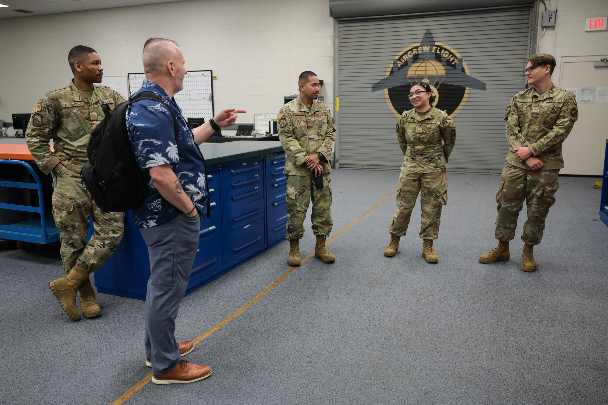 Retired SEAC, CEO visit Hickam > 15th Wing > Article Display