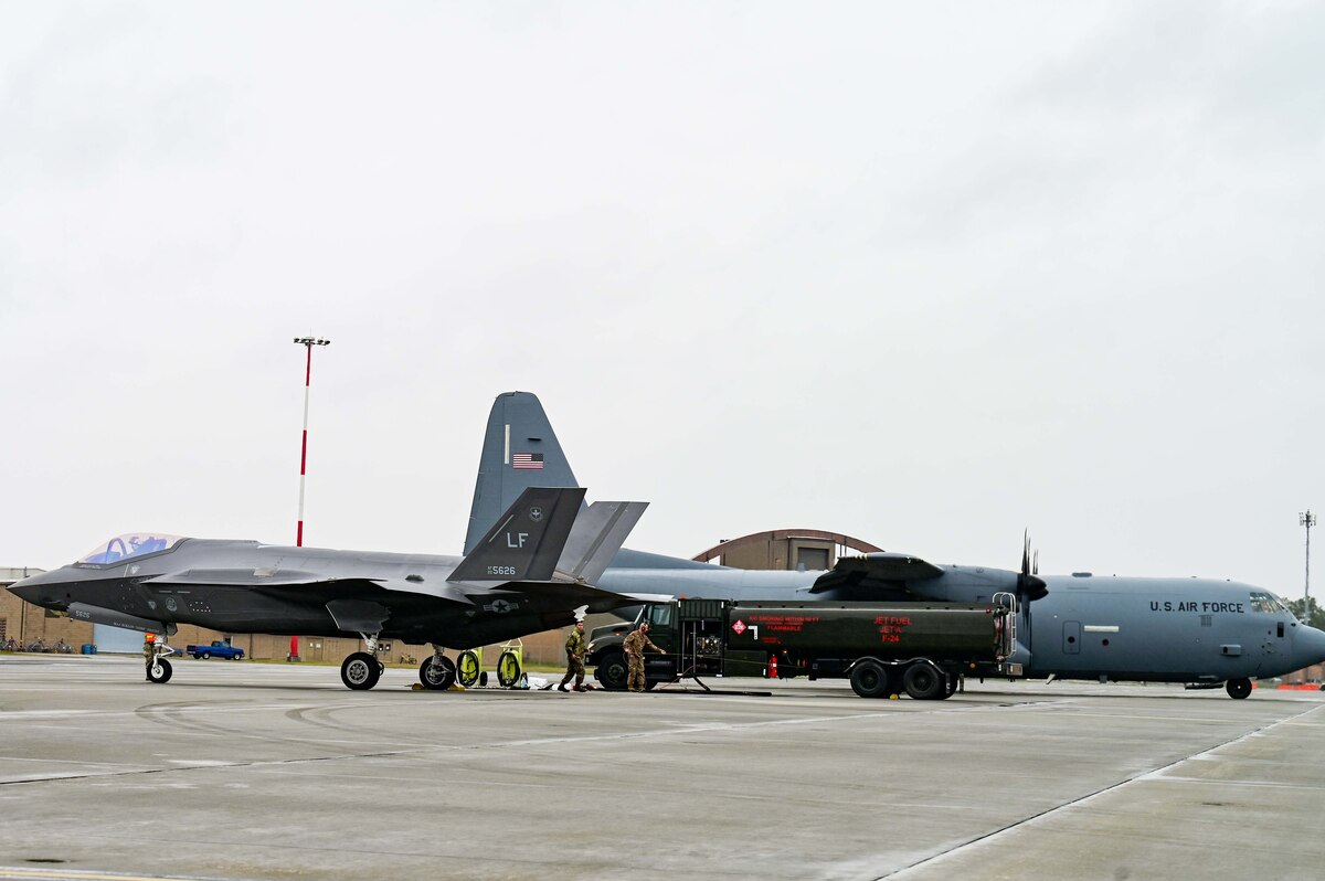 C-130J performs proof of concept Specialized Fueling Operations with F ...