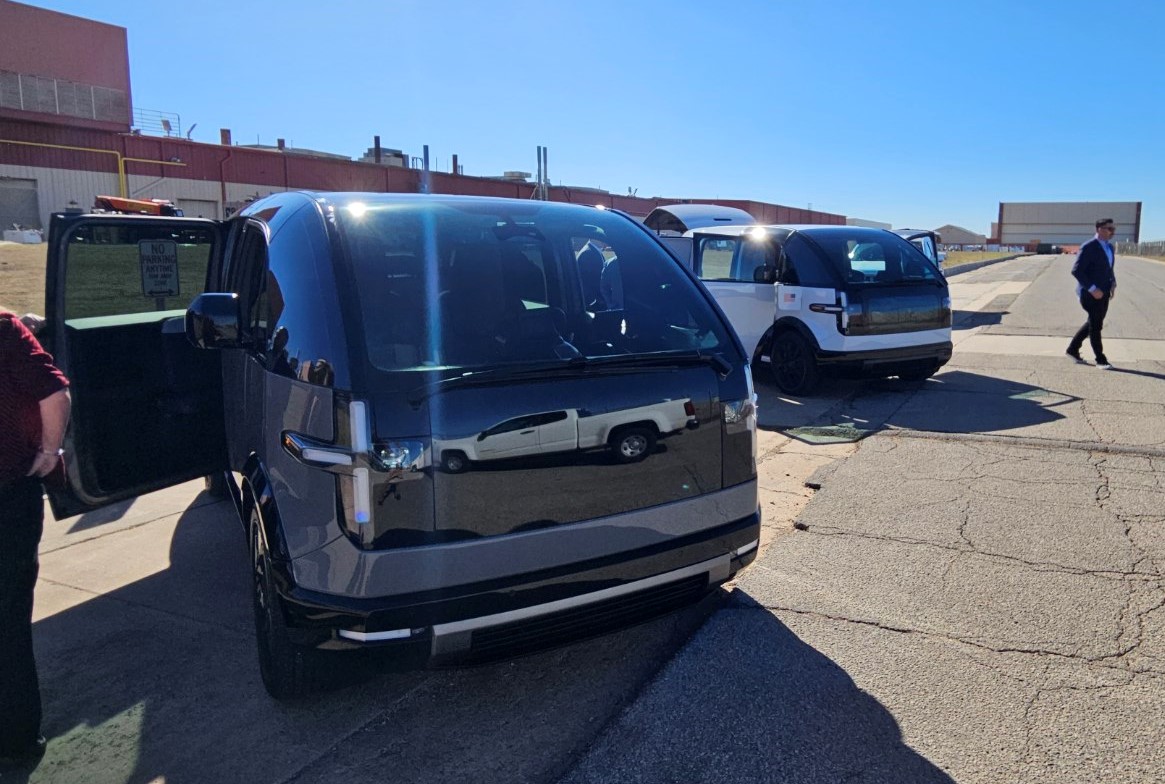 Zero-Emission Vehicle demonstration held to meet Air Force guidance ...
