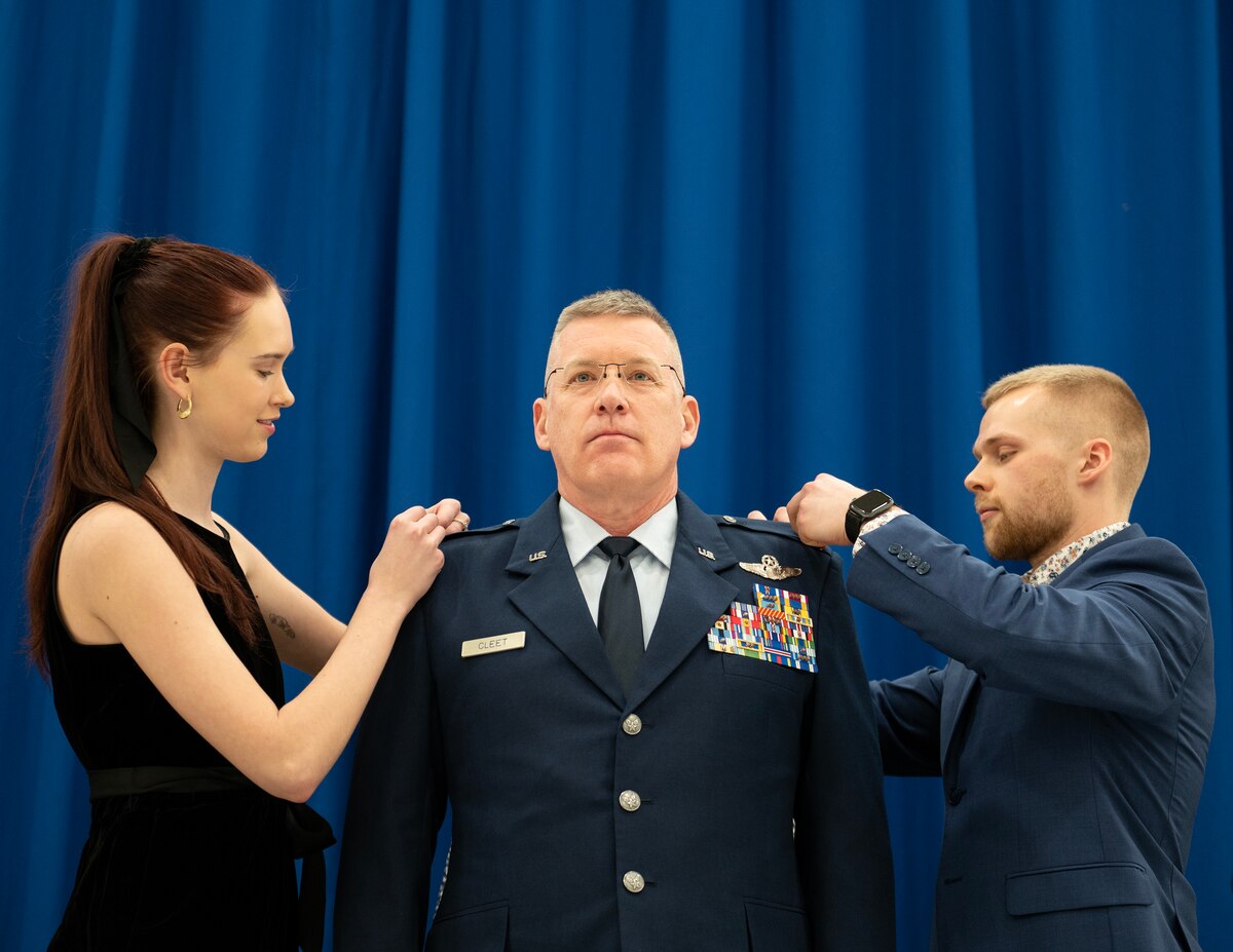 Colonel Cleet’s Promotion to Brigadier General > 133rd Airlift Wing ...