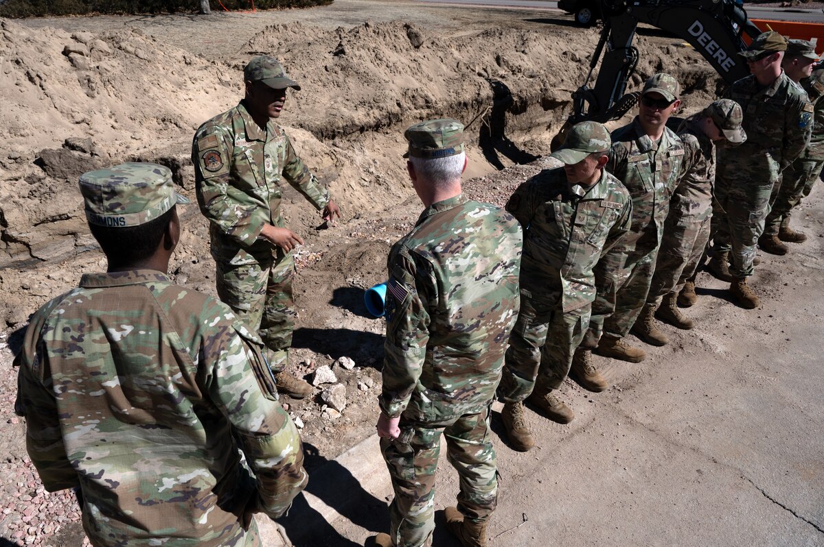 Lt Gen Whiting Visit’s SBD 1 > 505th Command and Control Wing > Article ...