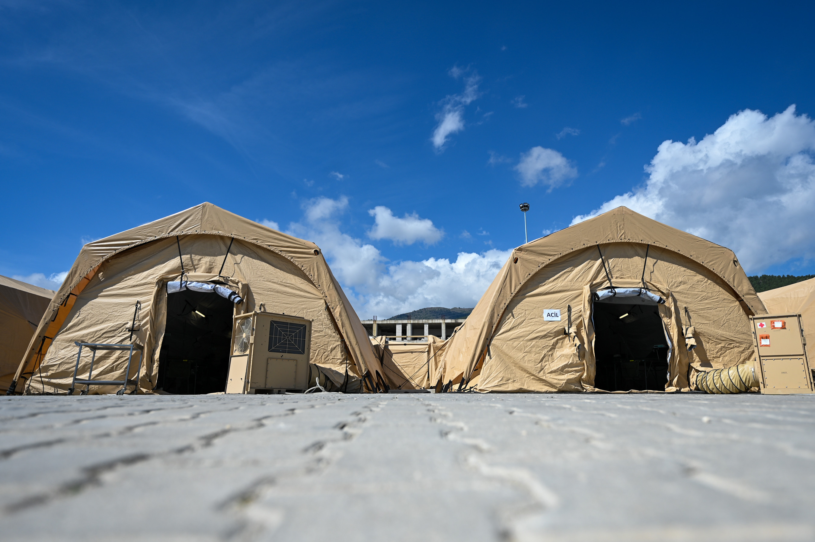 U.S. Ambassador to Türkiye hands over DoD field hospital to Turkish ...