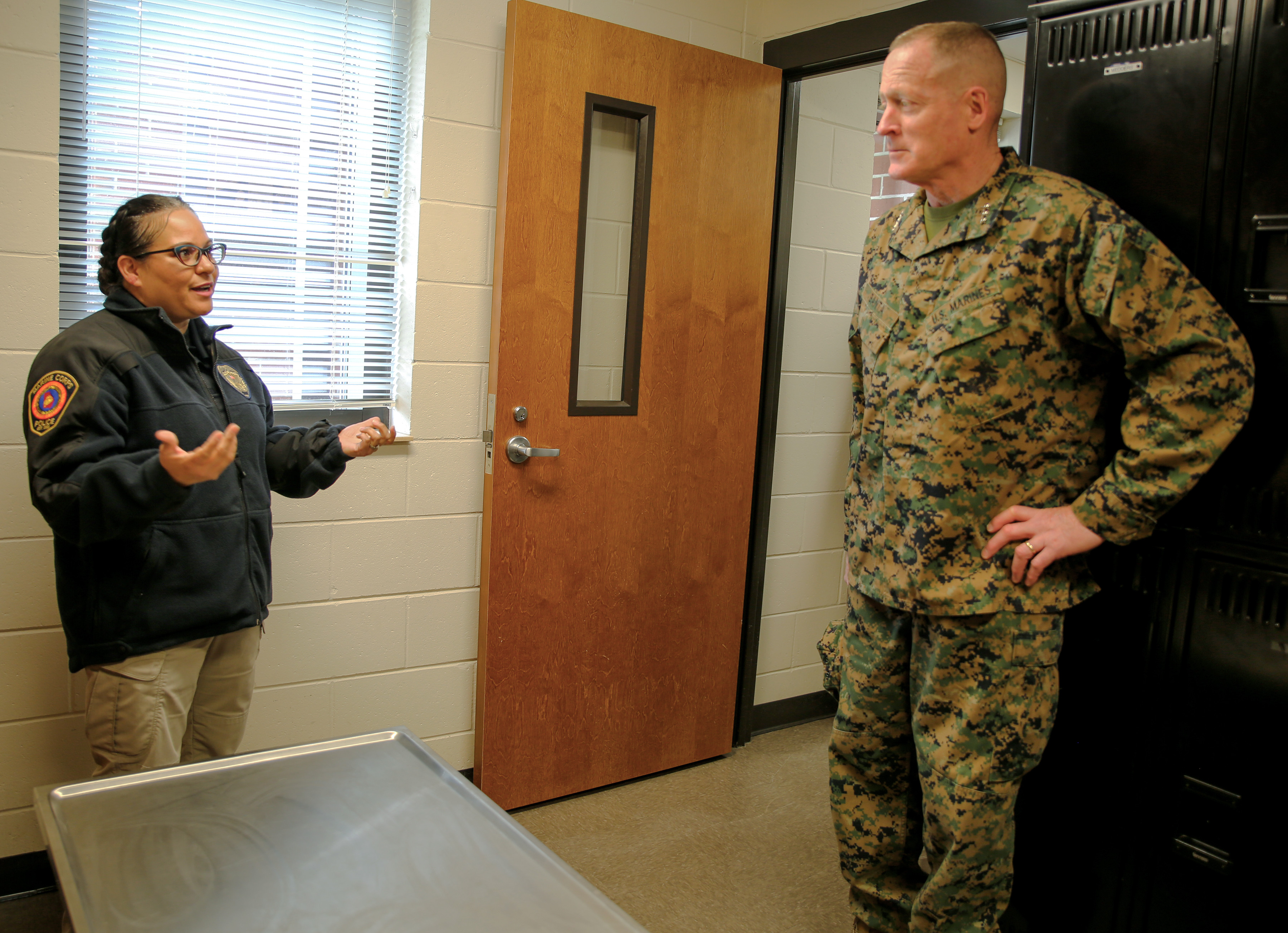 Installations and Logistics leadership visits MCLB Albany > Marine ...