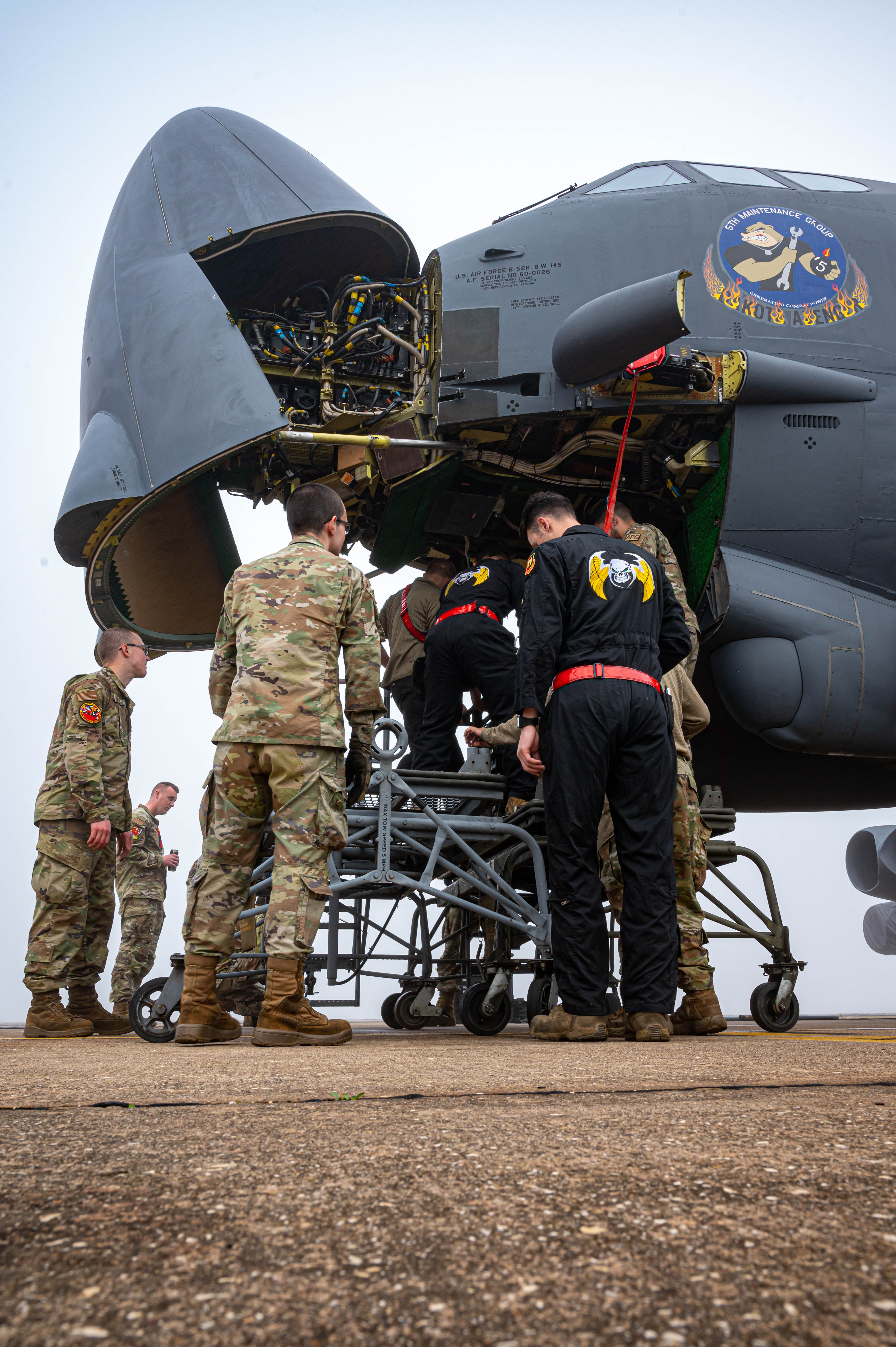 Bomber Task Force 23-2: Maintaining the Task Force > 8th Air Force/J ...