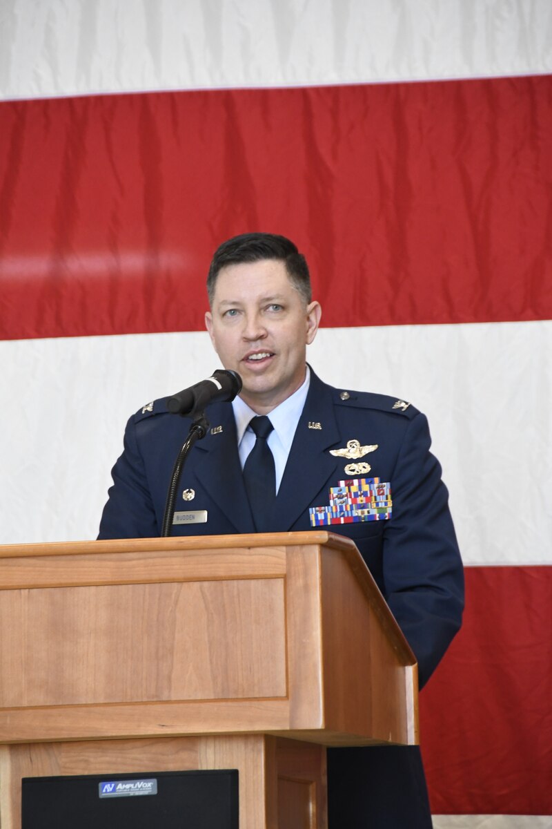 190th ARW Coyotes Welcomes New Wing Leadership > 190th Air Refueling ...