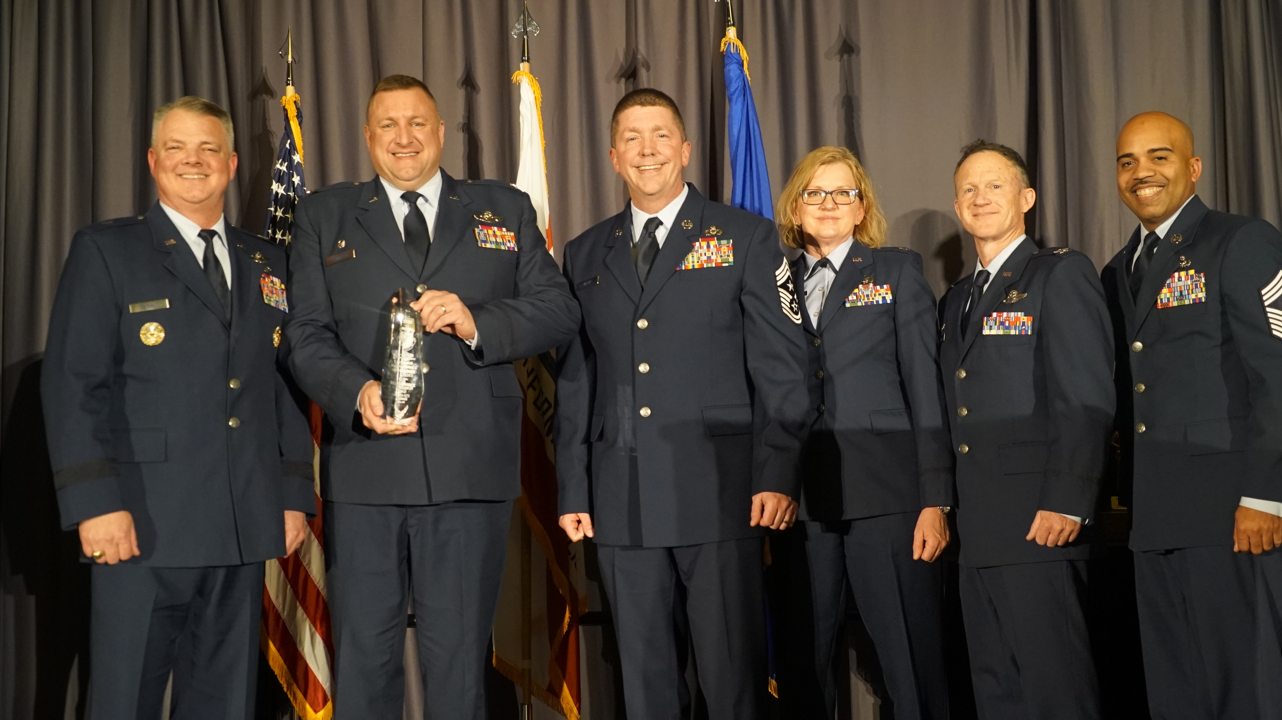 Reserve maintenance unit best in 4th Air Force > 512th Airlift Wing ...