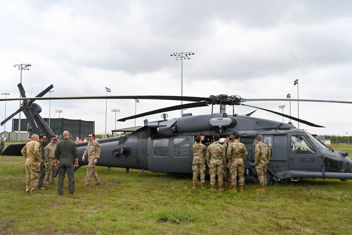 PHOTOS | JBSA-Lackland tech school students get hands-on with Huey ...