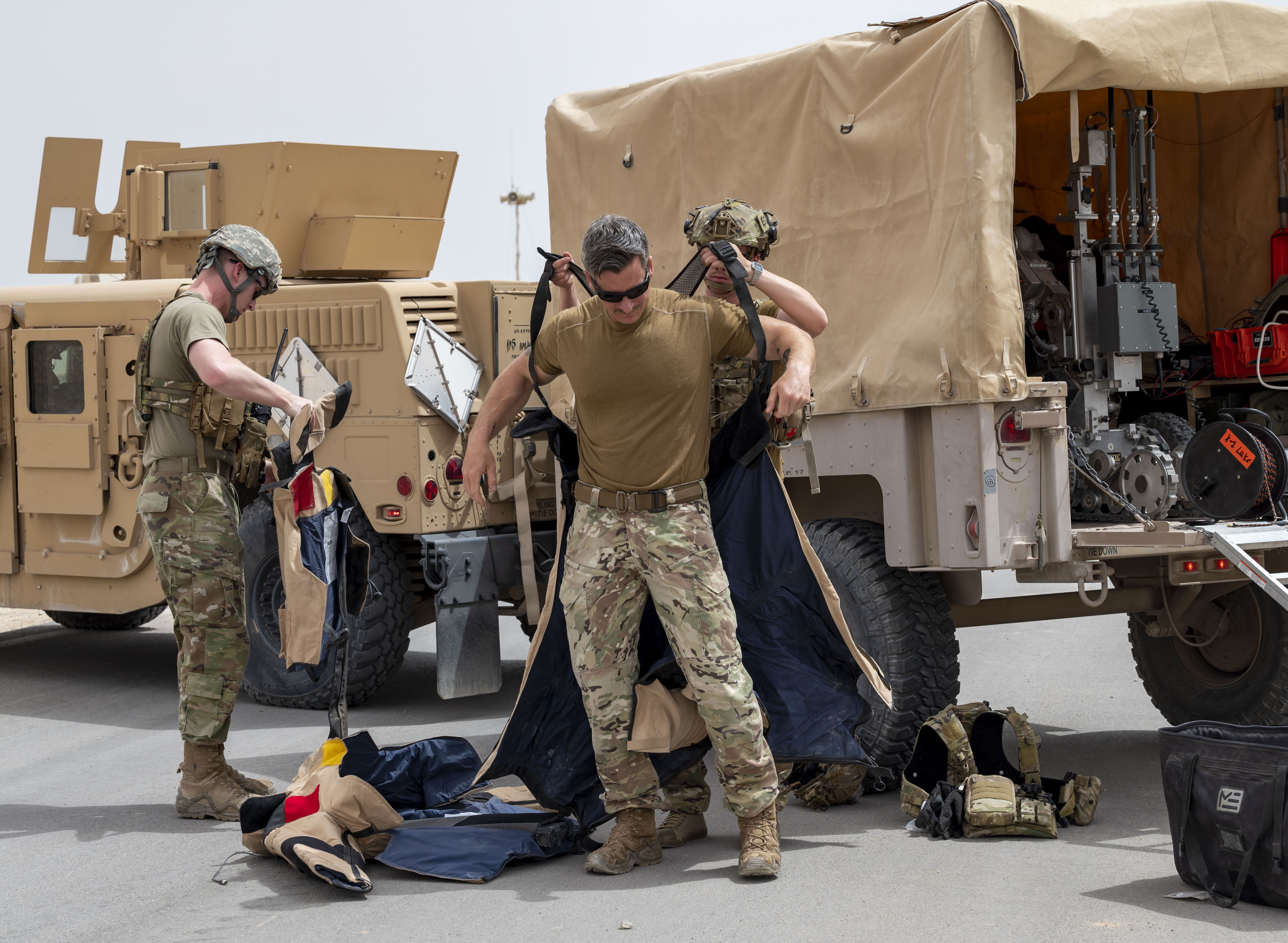 PSAB EOD and MWD conduct joint exercise > U.S. Air Forces Central ...