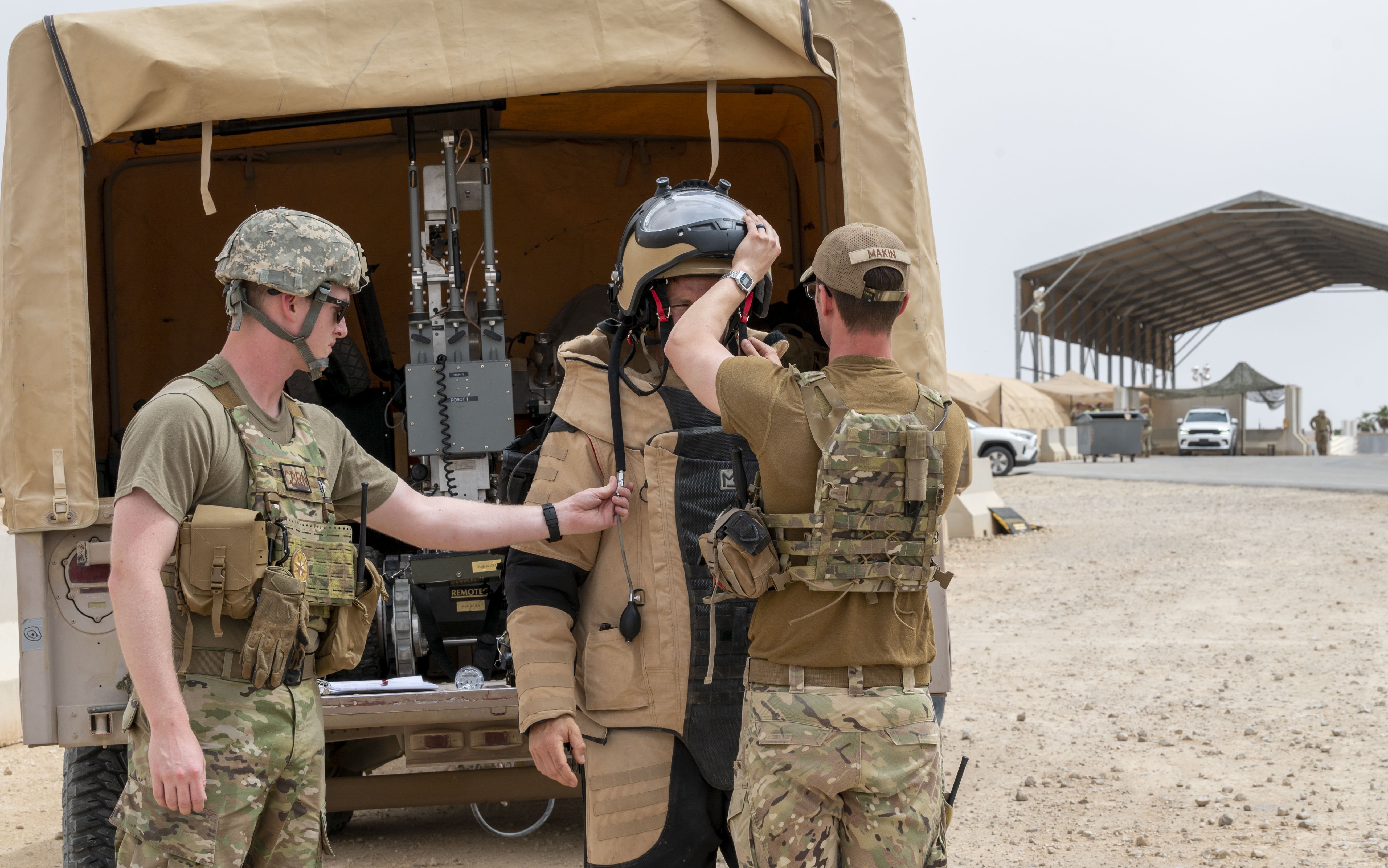 PSAB EOD and MWD conduct joint exercise > U.S. Air Forces Central ...