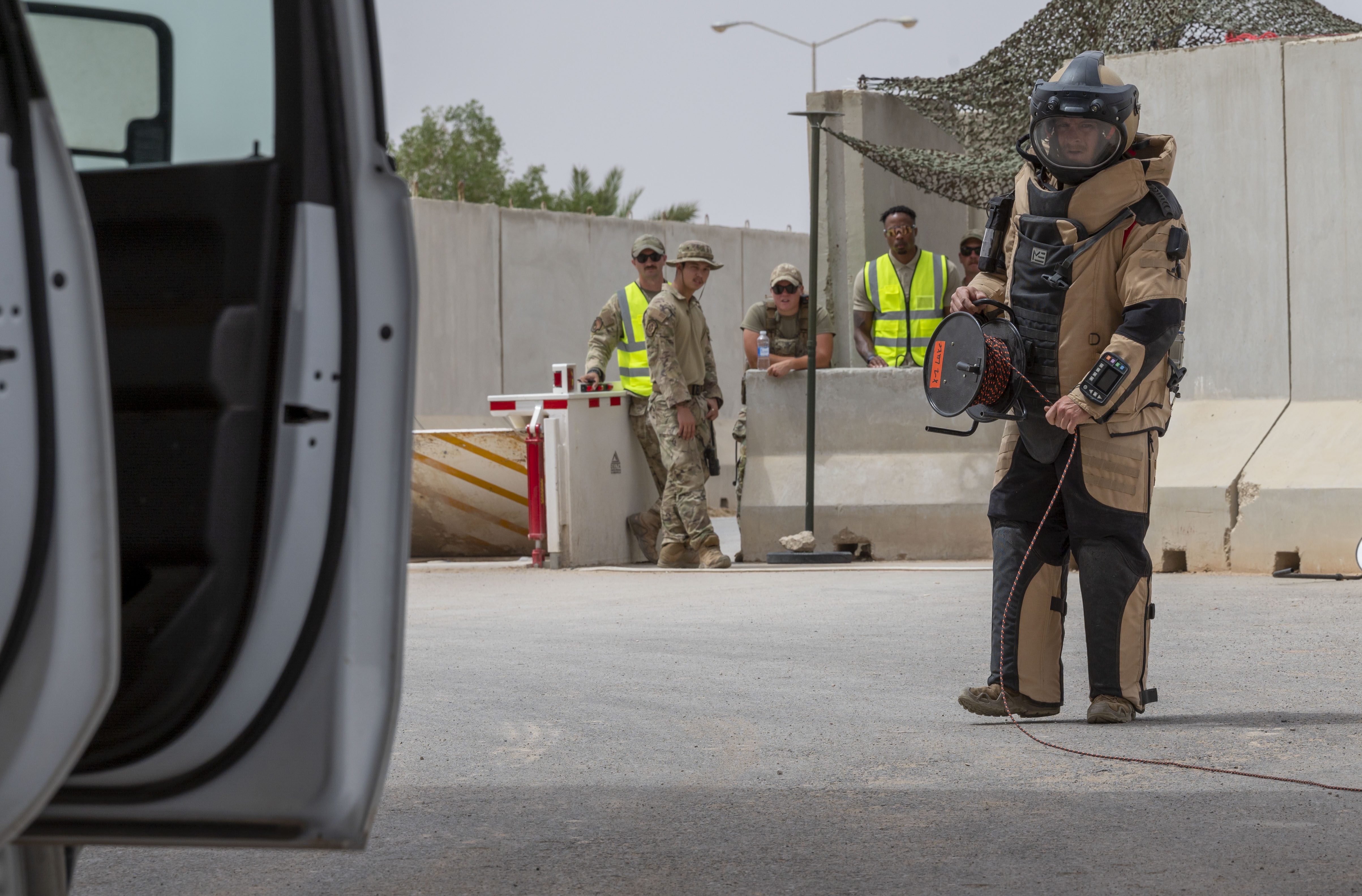 PSAB EOD and MWD conduct joint exercise > U.S. Air Forces Central ...