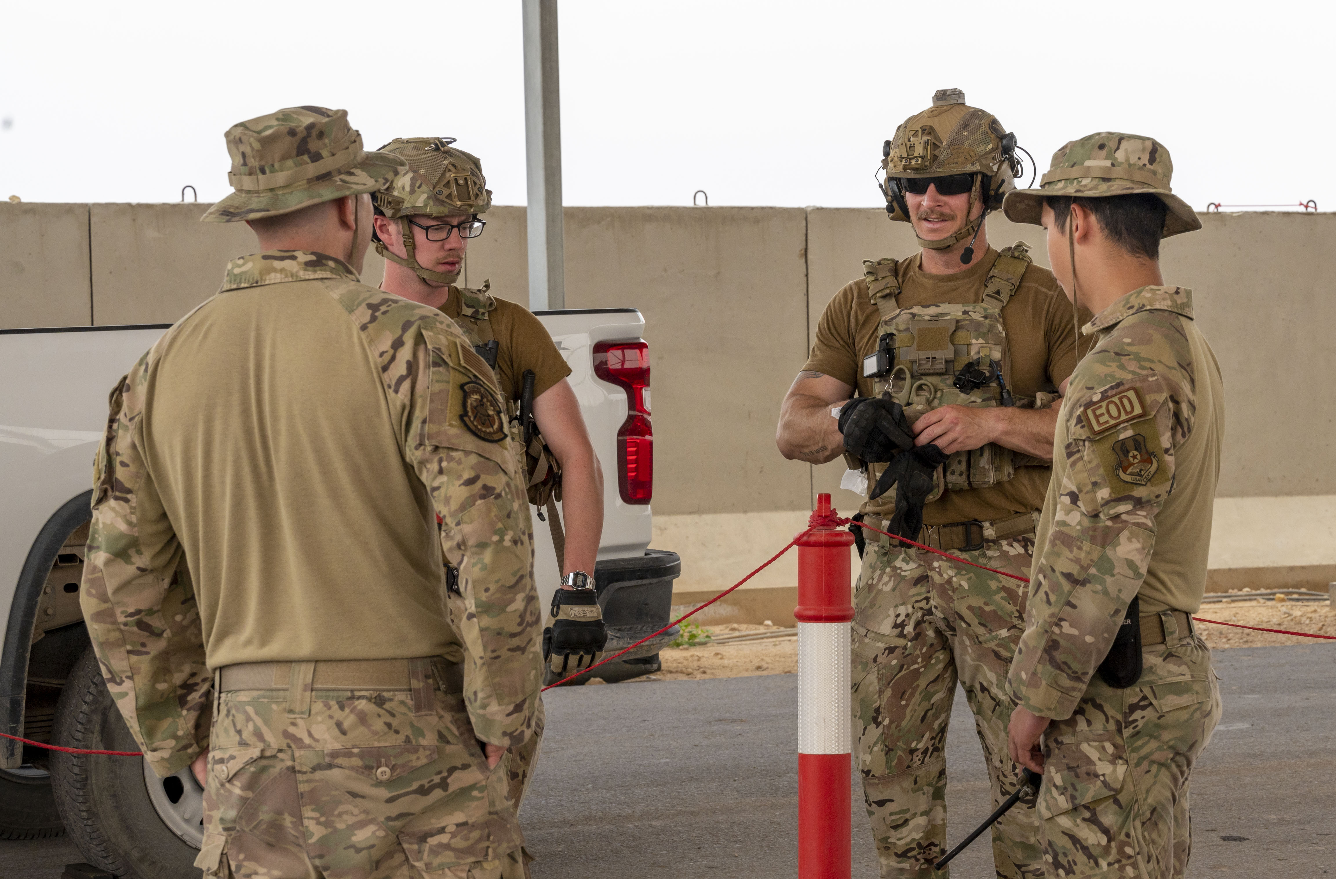 PSAB EOD and MWD conduct joint exercise > U.S. Air Forces Central ...
